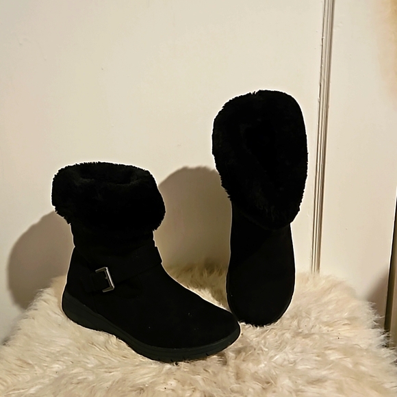 St. John's Bay | Shoes | St Johns Bay Black Cole Buckle Boot Size 7 ...